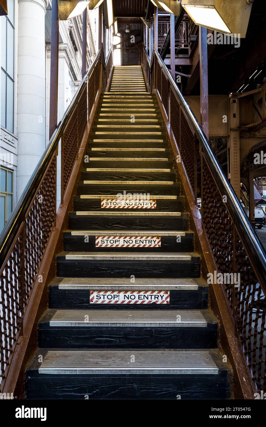 A vertical of Chicago El Station Steps Stock Photo - Alamy