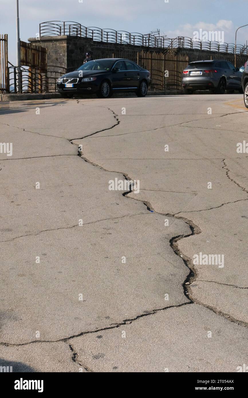 Cracks in the ground due to continuous earthquake tremors in Pozzuoli ...