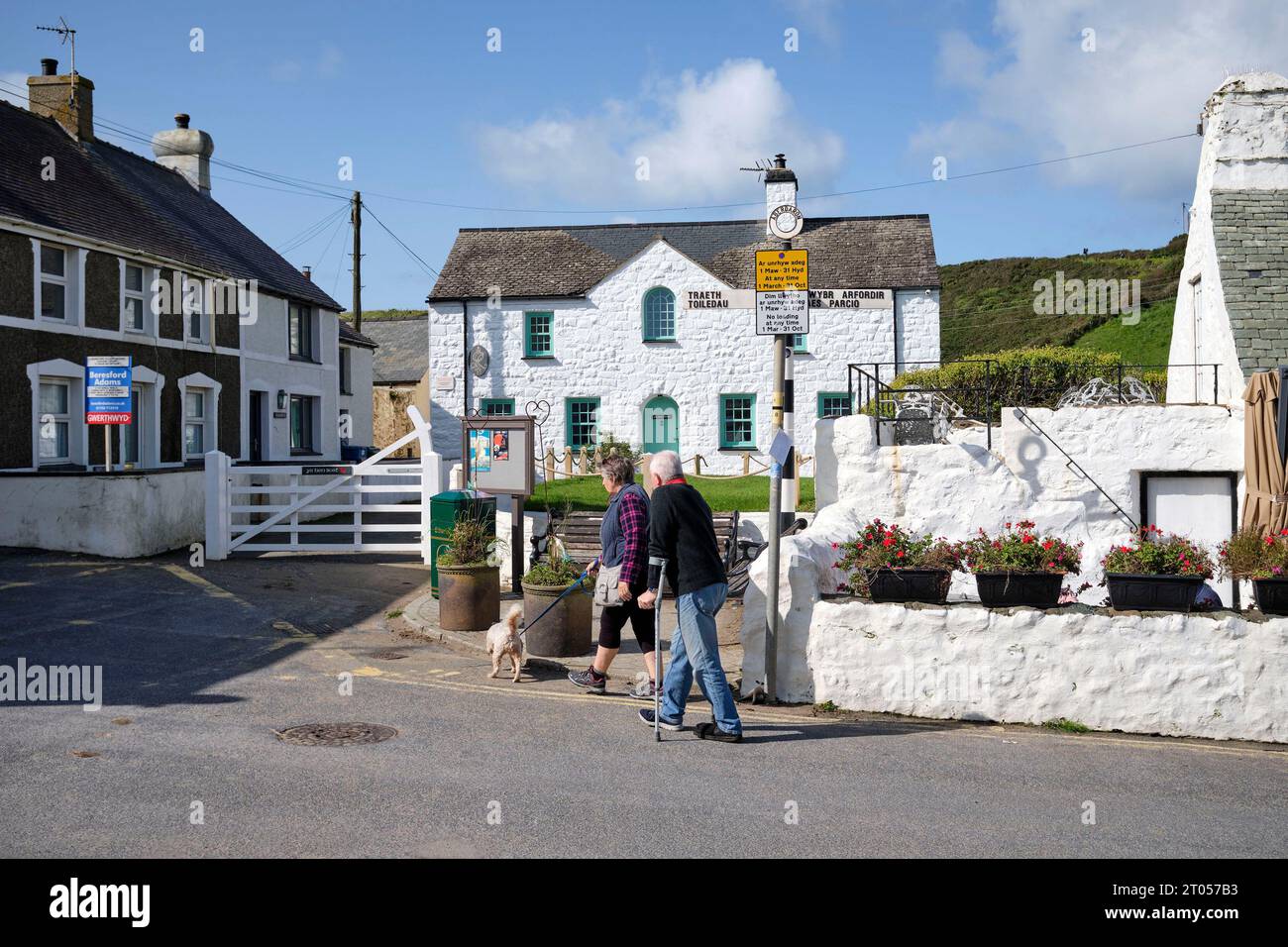 The tourist destination village of Aberdaron Gwynedd, Llyn Peninsula ...