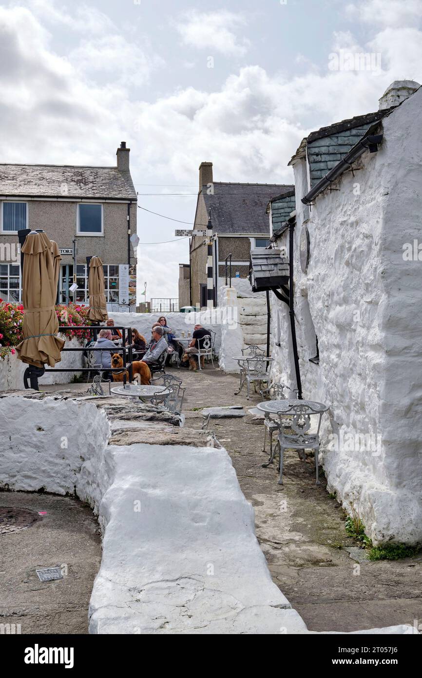 The tourist destination village of Aberdaron Gwynedd, Llyn Peninsula ...