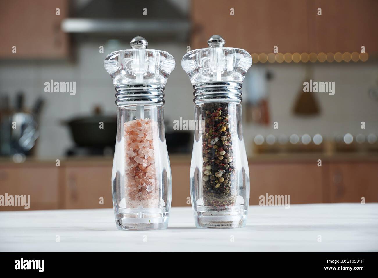 Himalayan kitchen restaurant hi-res stock photography and images - Alamy