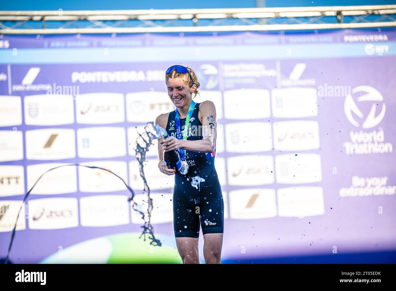 Beth Potter on the podium with the awards ceremony in the 2023 World ...