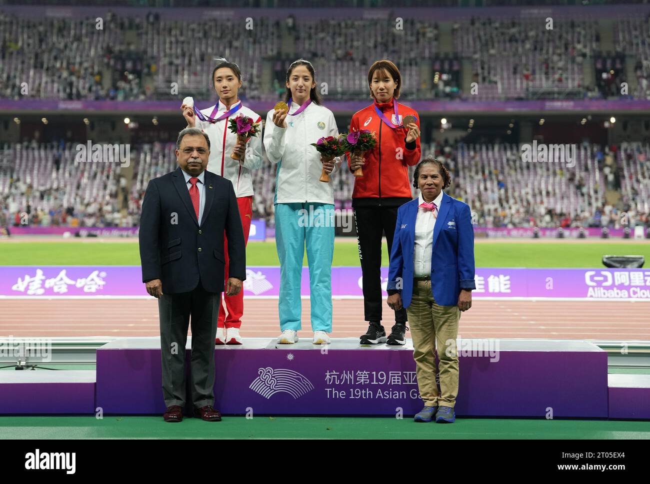 Hangzhou, China's Zhejiang Province. 4th Oct, 2023. Gold medalist ...