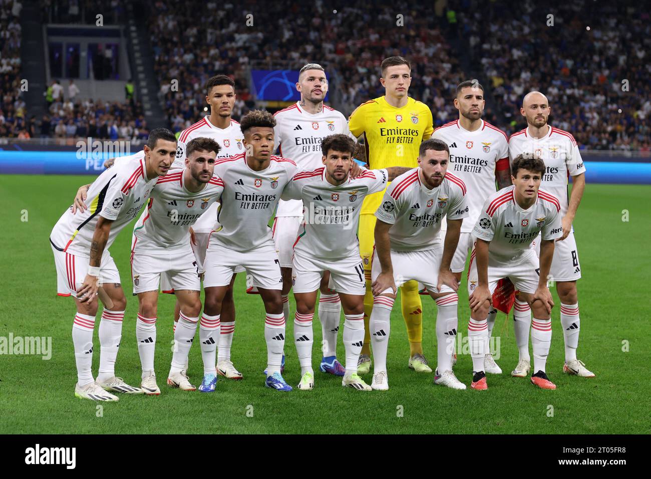 Milano, Italy. 03rd Oct, 2023. Players of SL Benfica pose for a team ...