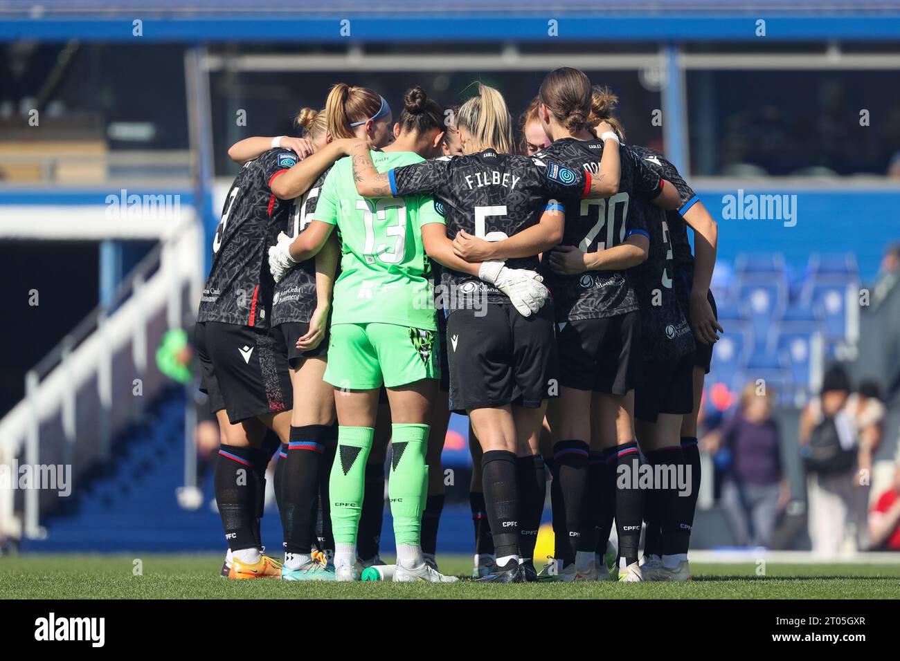 Birmingham, UK. 3rd September 2023. Palace huddle during the Barclays ...