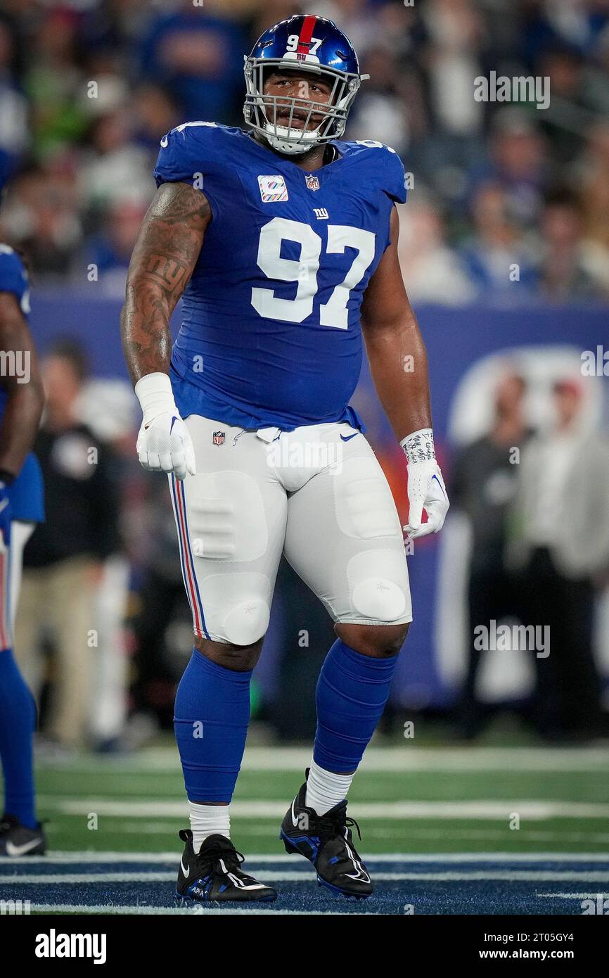 New York Giants defensive tackle Dexter Lawrence II (97) walks off the ...