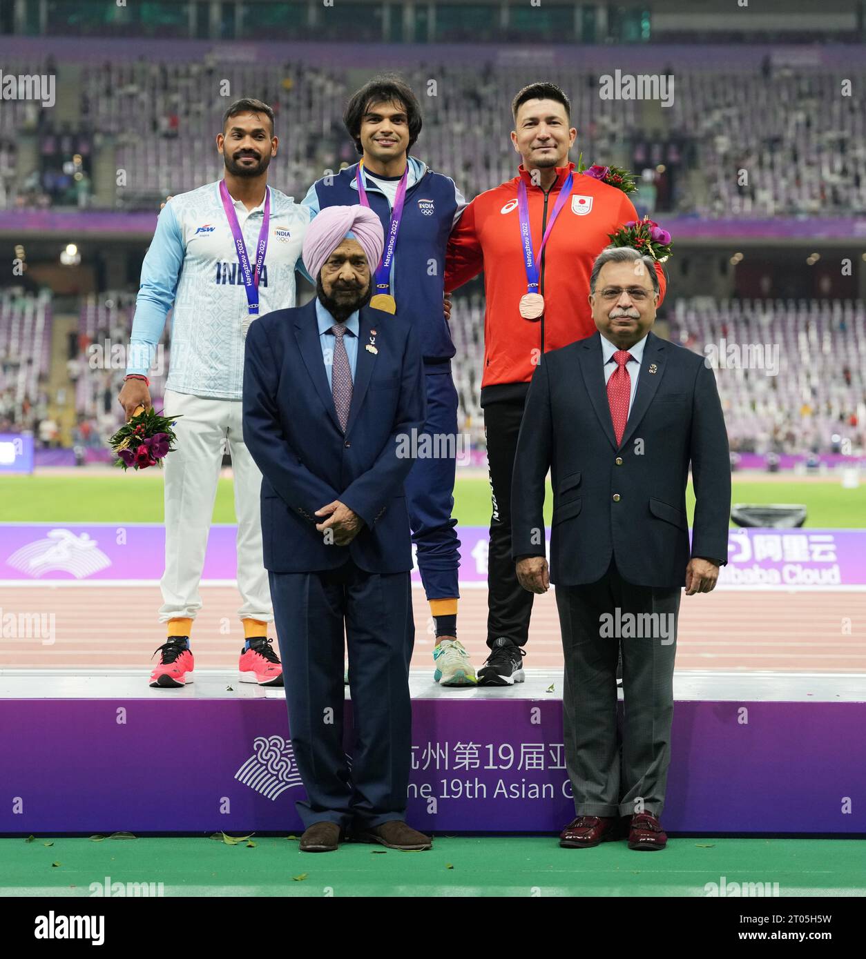 Hangzhou, China's Zhejiang Province. 4th Oct, 2023. Gold medalist ...