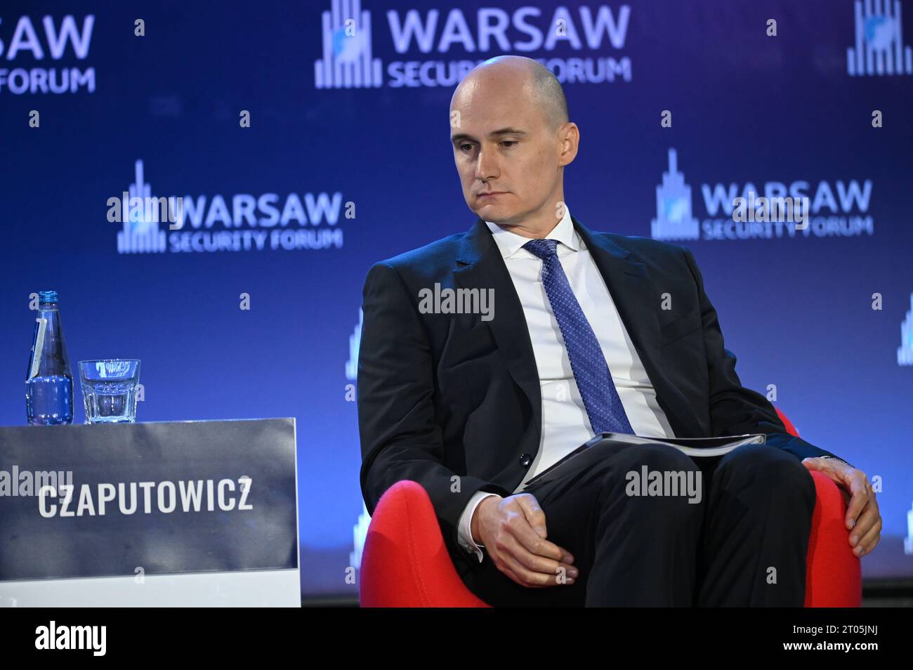 Is the eu engine lacking a leader from cee hi-res stock photography and ...