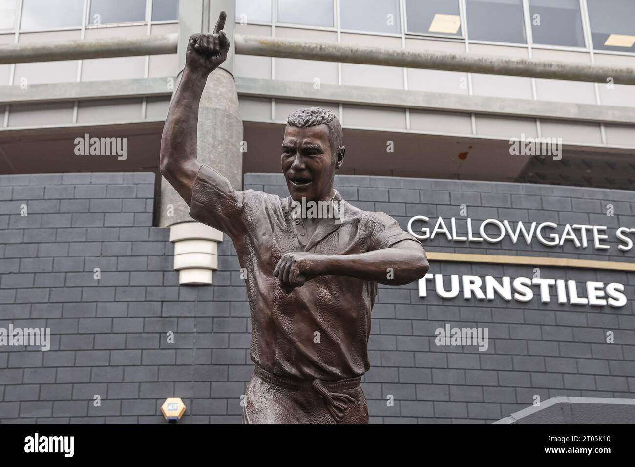 Alan Shearer statue during the UEFA Champions League match Newcastle ...