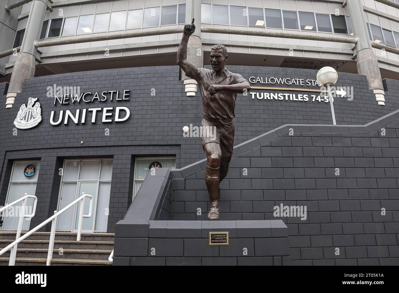Alan Shearer statue during the UEFA Champions League match Newcastle ...
