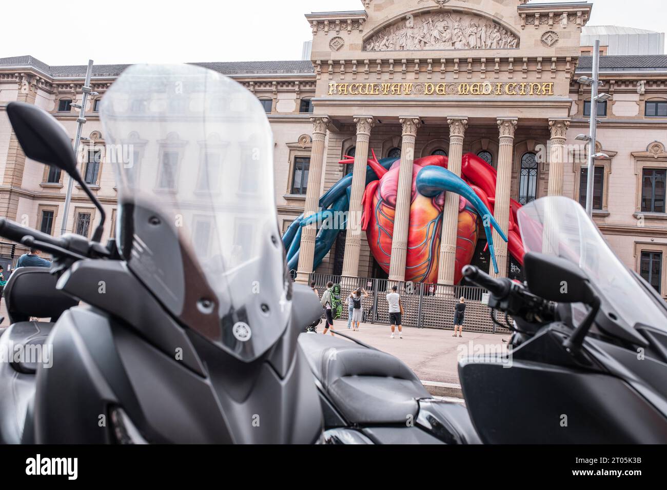 Barcelona, Spain. 2023.10.02. "El Cor Secret" by Jaume Plensa at the ...