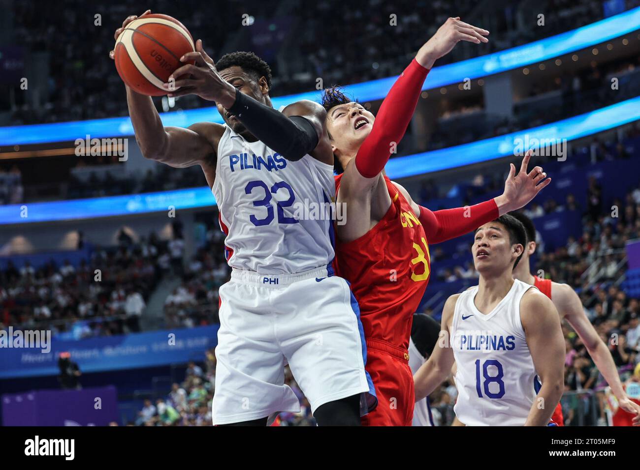 Hangzhou, China's Zhejiang Province. 4th Oct, 2023. Wang Zhelin (C) of ...