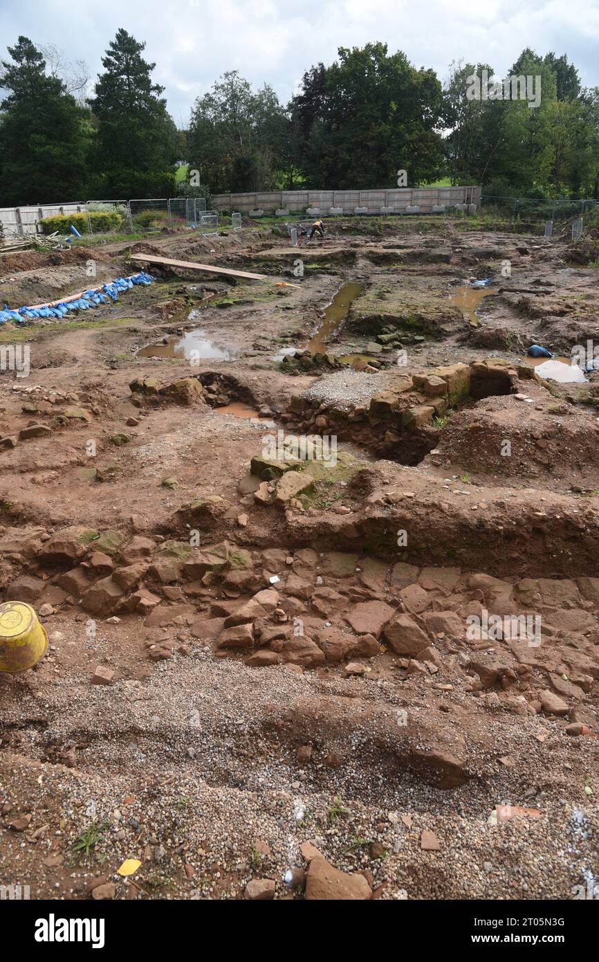 Kenilworth Archaeological Dig 2023 Stock Photo - Alamy