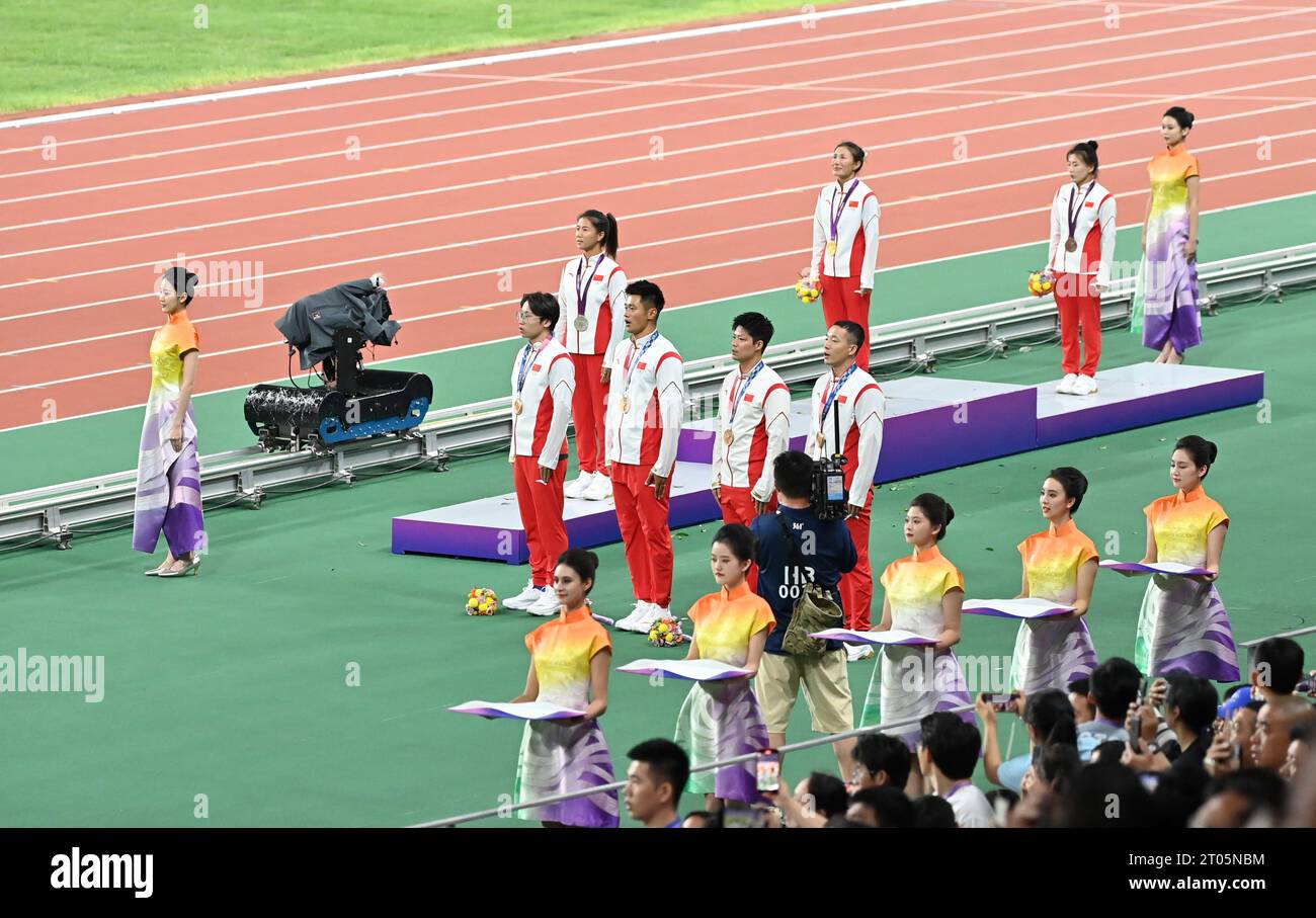 Hangzhou, China's Zhejiang Province. 4th Oct, 2023. Gold medalist ...