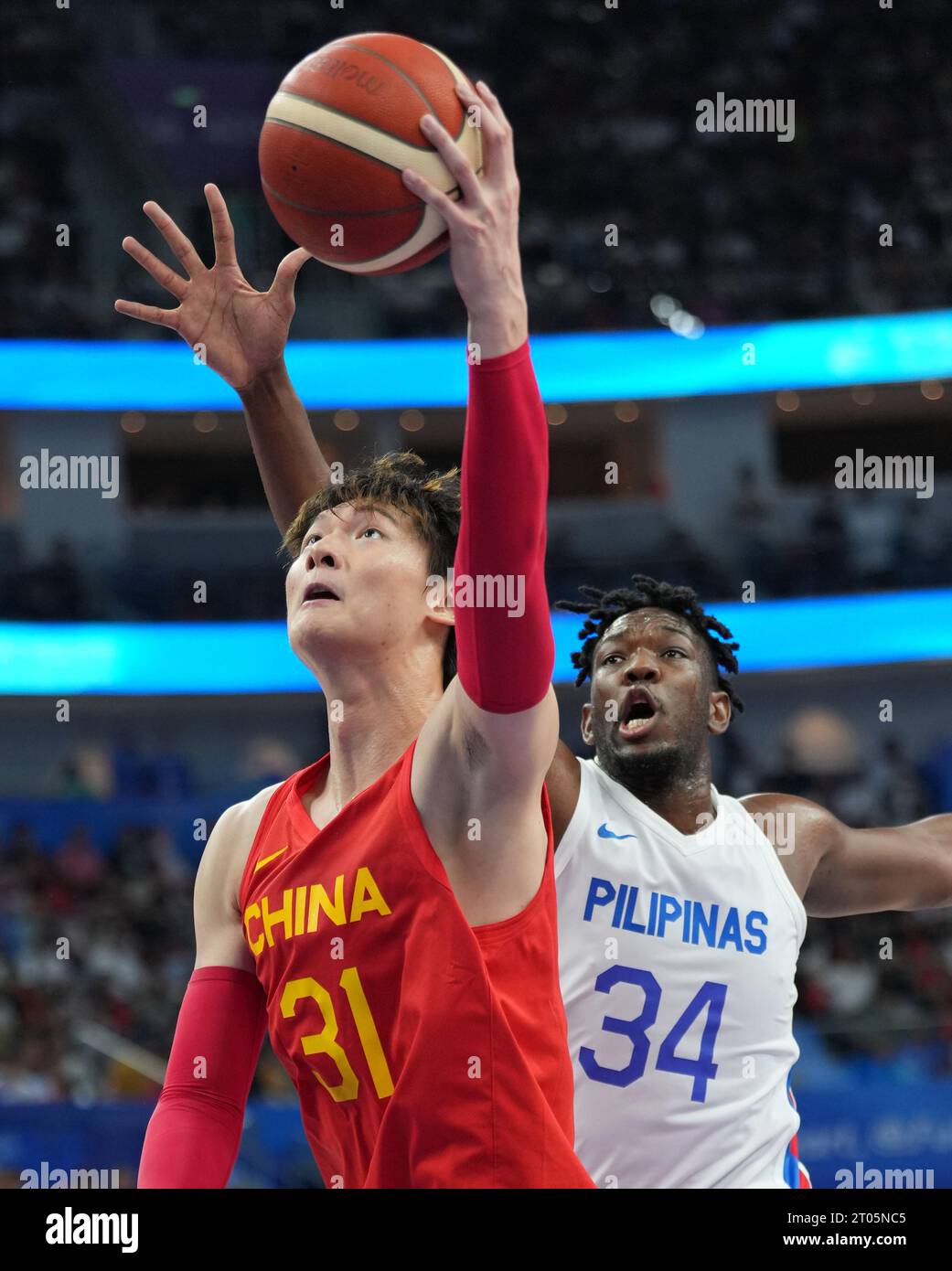 Hangzhou, China's Zhejiang Province. 4th Oct, 2023. Wang Zhelin (L) of ...
