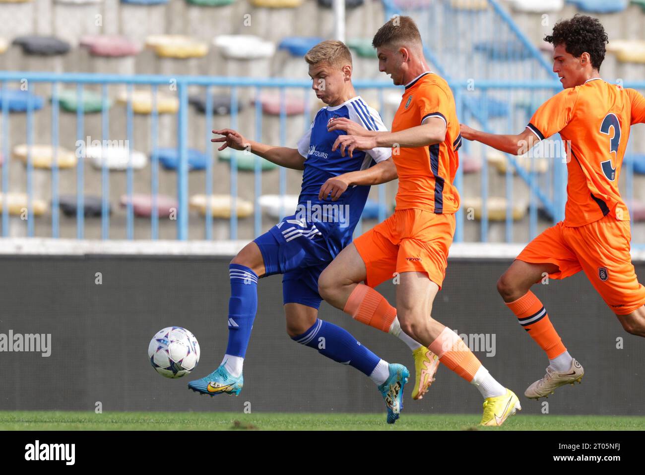 Zagreb, Croatia. 04th Oct, 2023. Vilim Gec of Dinamo Zagreb controls ...