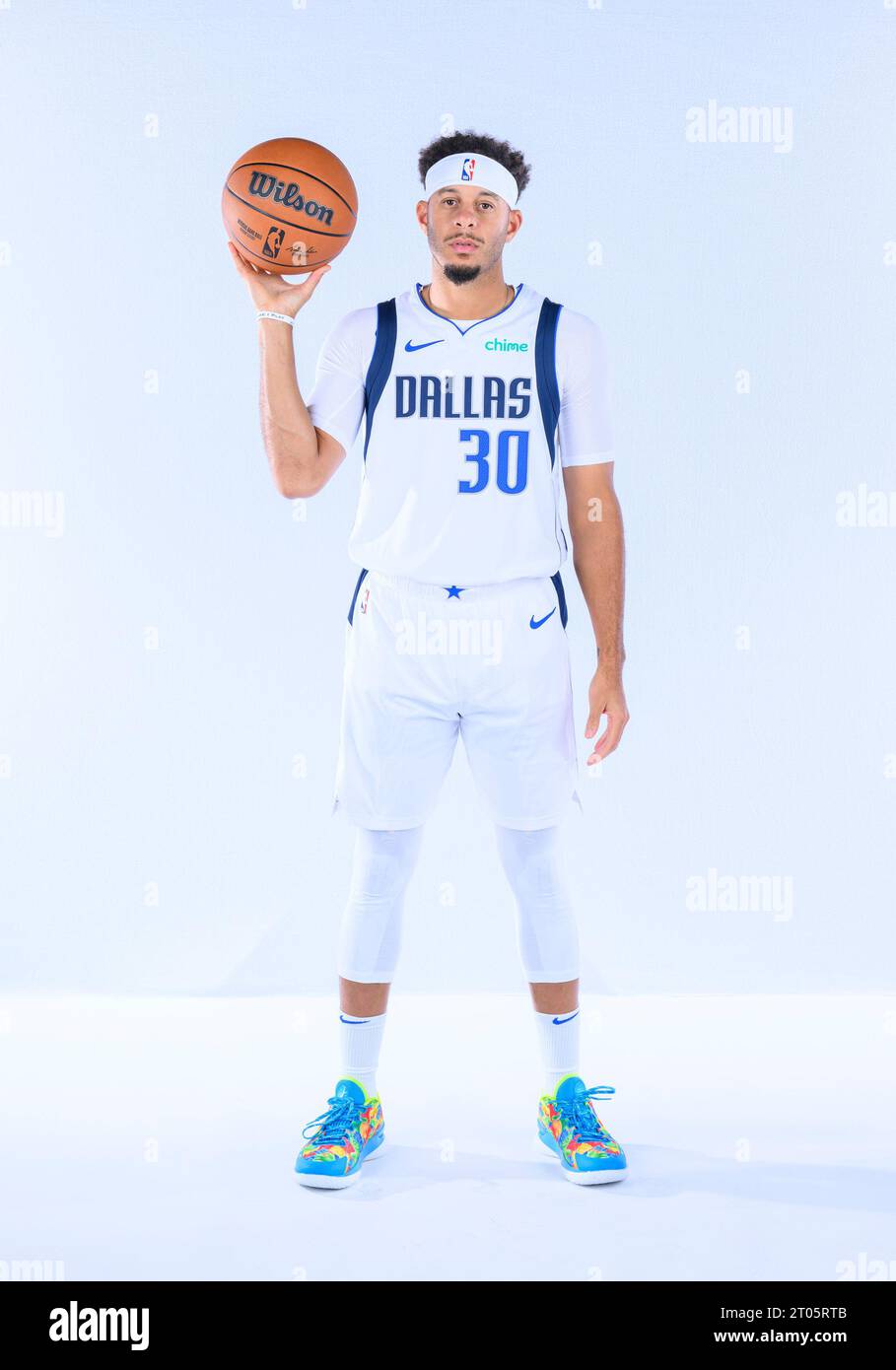 Sept 29, 2023: Dallas Mavericks guard Seth Curry #30 poses during the ...