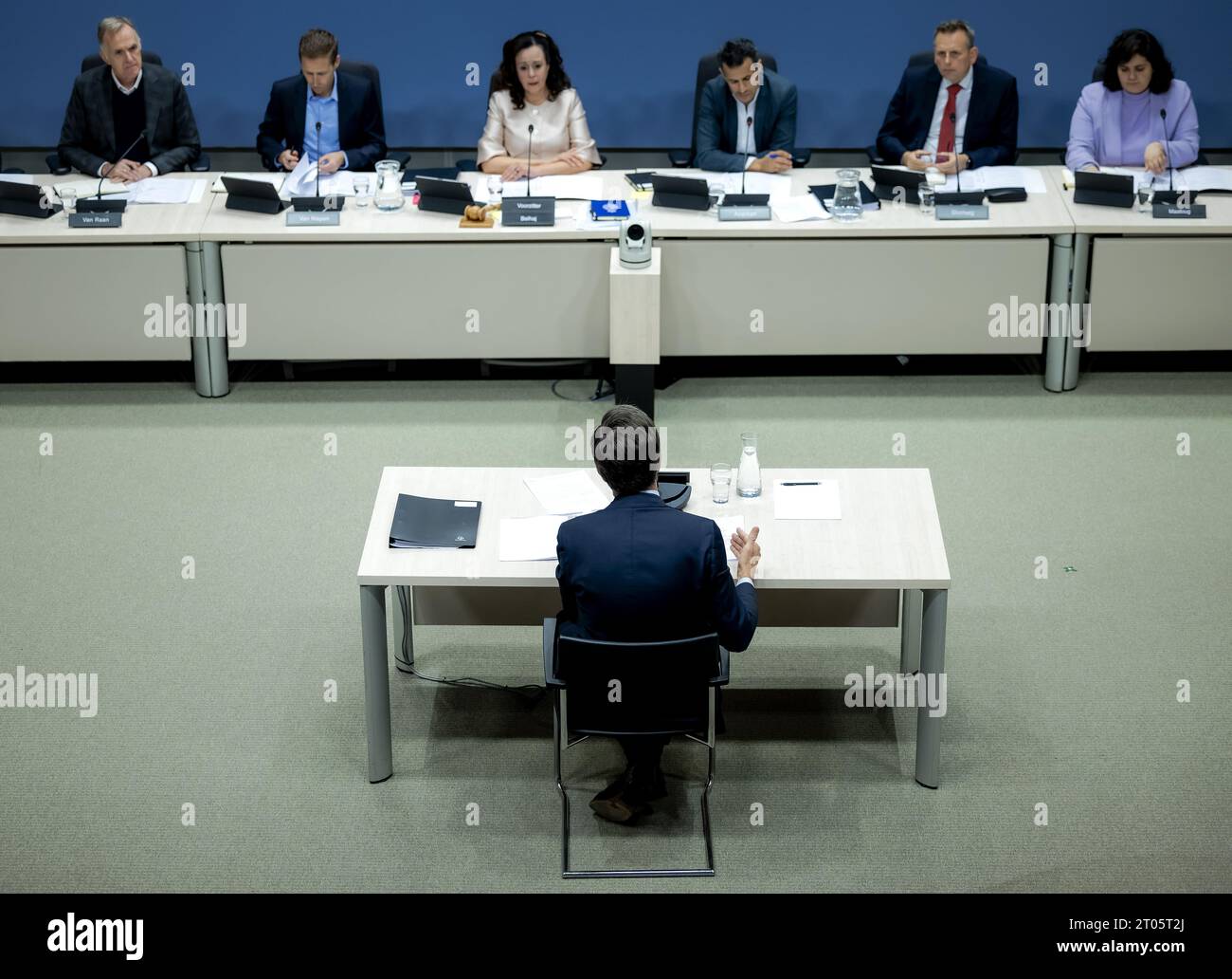 Investigation committee survey hi-res stock photography and images - Alamy