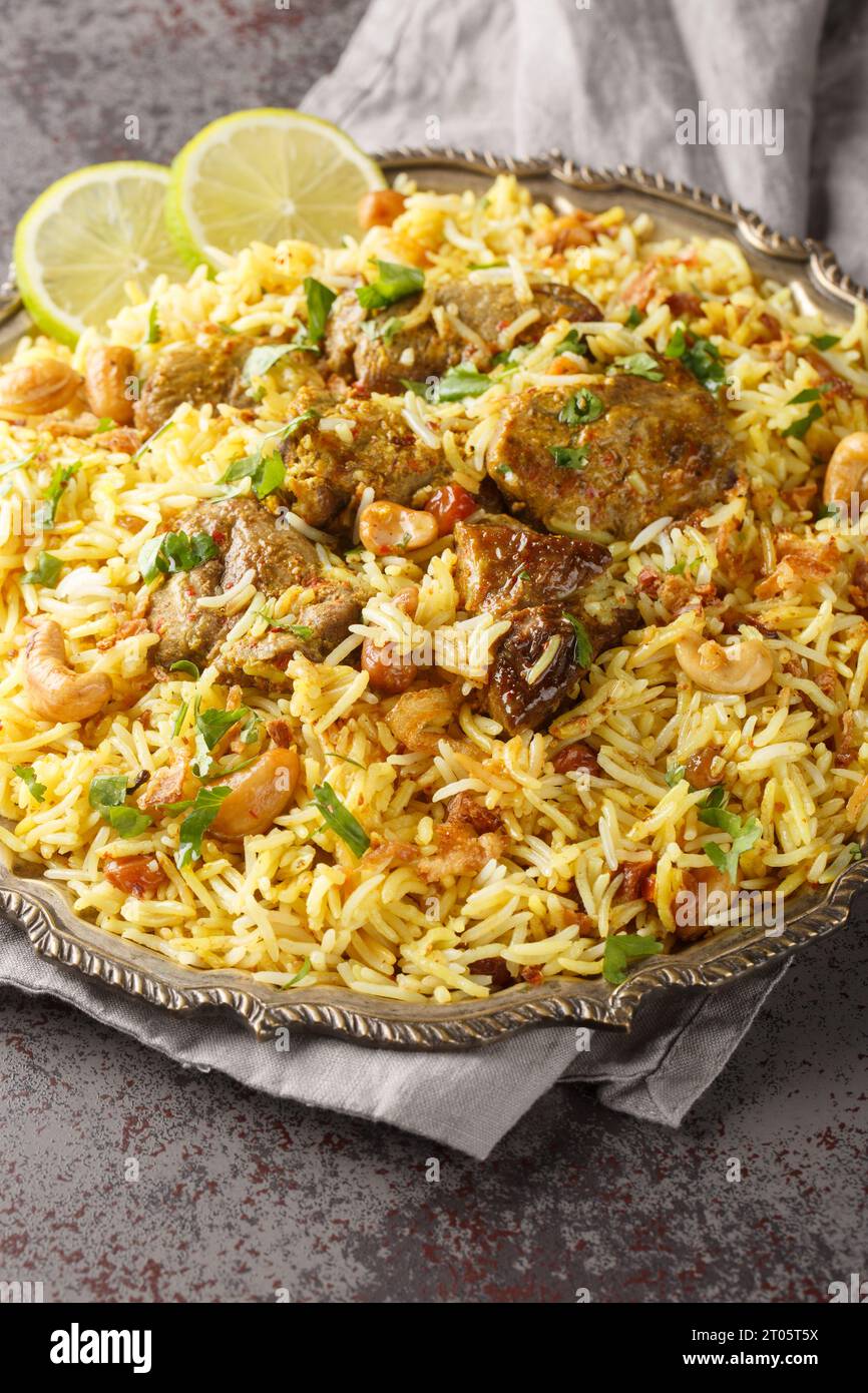 Kacchi biriyani hi-res stock photography and images - Alamy
