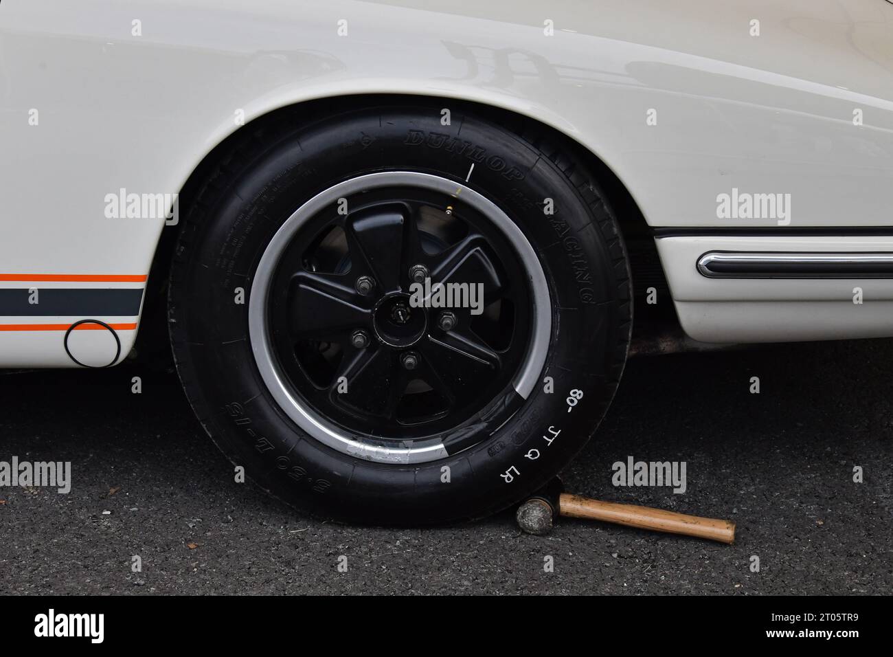 The alternative hand brake, James Thorpe, Phil Quaife, Porsche 911 ...