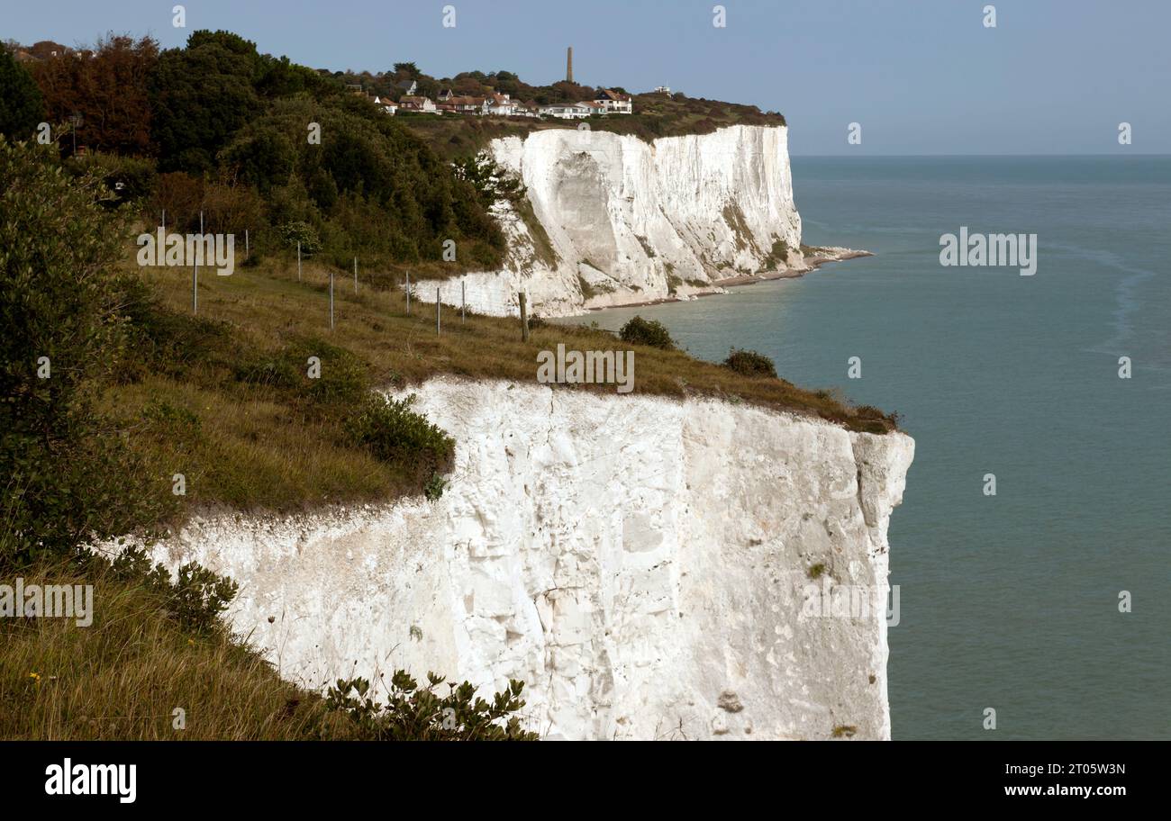 Cliff-top view of Ness Point looking towards St Margaret's Bay, with ...