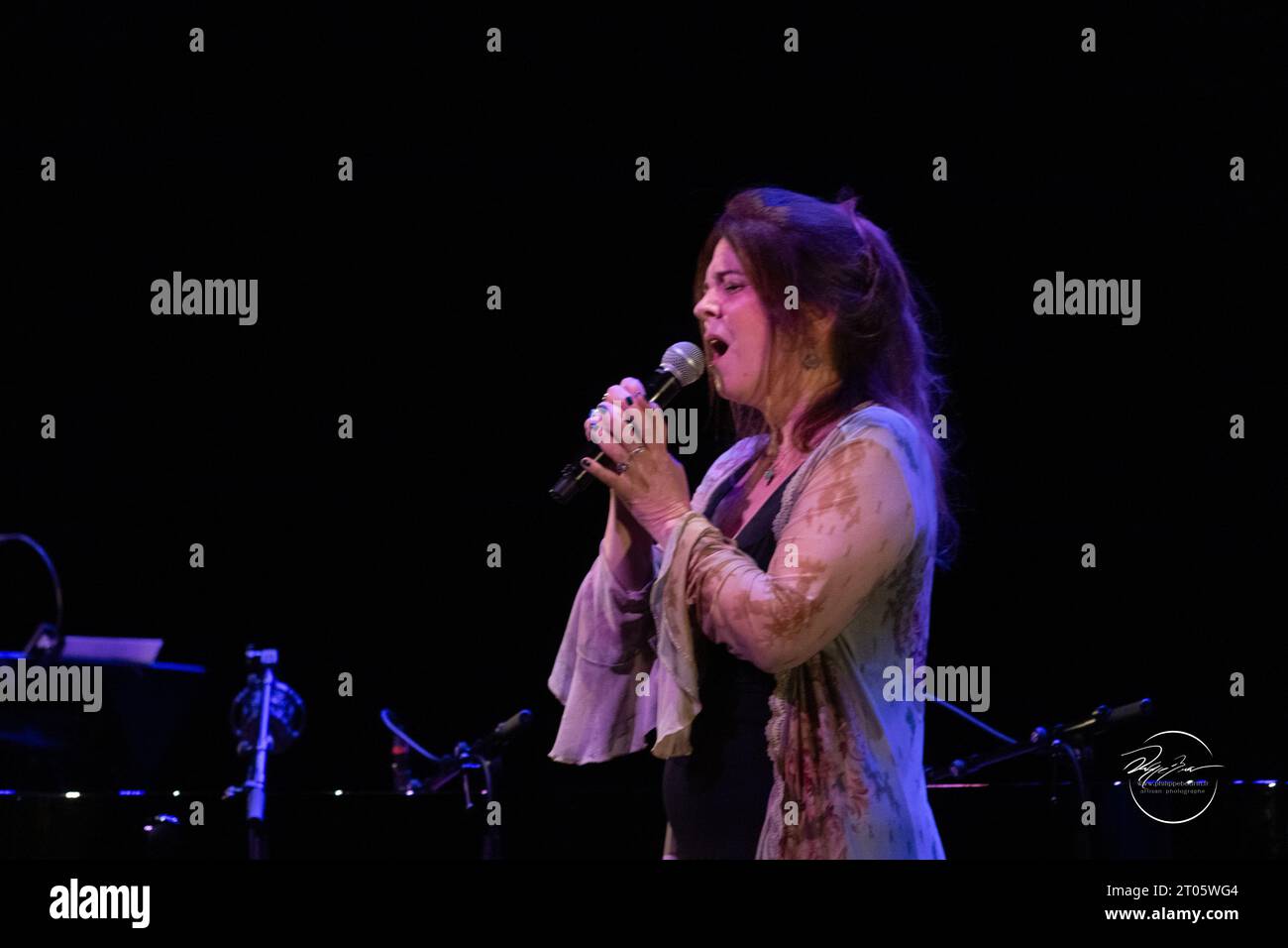 concert Alex Beaupain Agnes Jaoui10th film festival saint-jean-de-luz ...