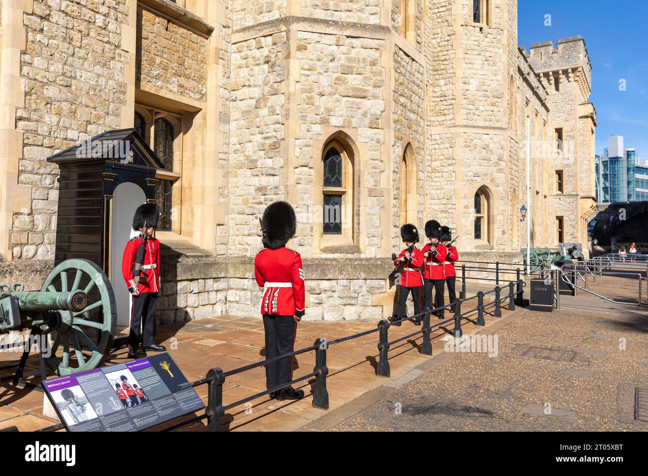 Tower of London, welsh guards changing of the guard outside Waterloo ...