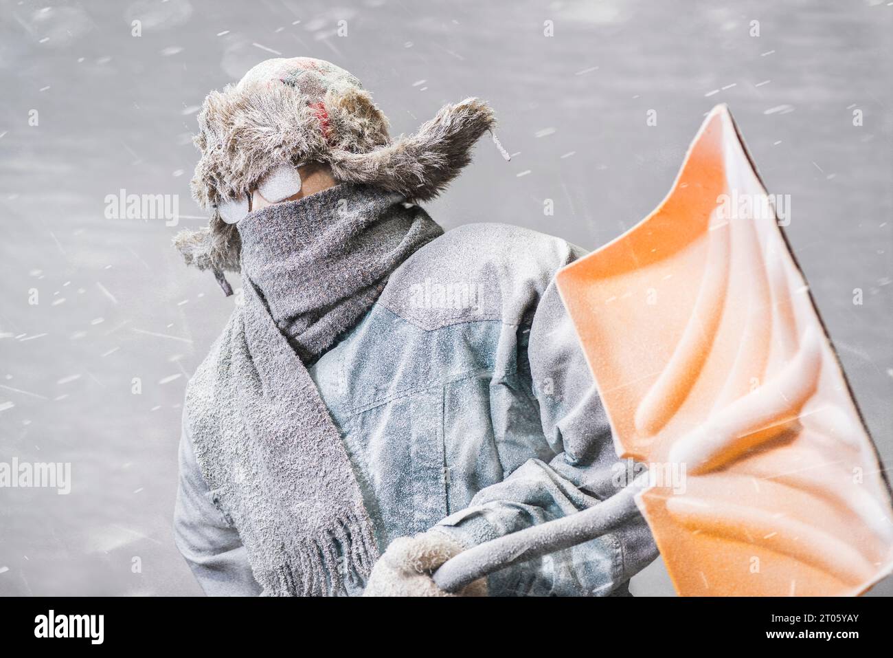 Male wearing trappers hat hi-res stock photography and images - Alamy