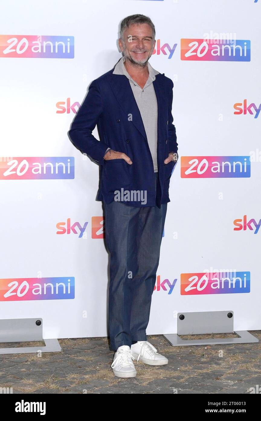 Alessandro Bonan beim Photocall Sky 20 anni / Sky 20 Jahre im Terme di ...