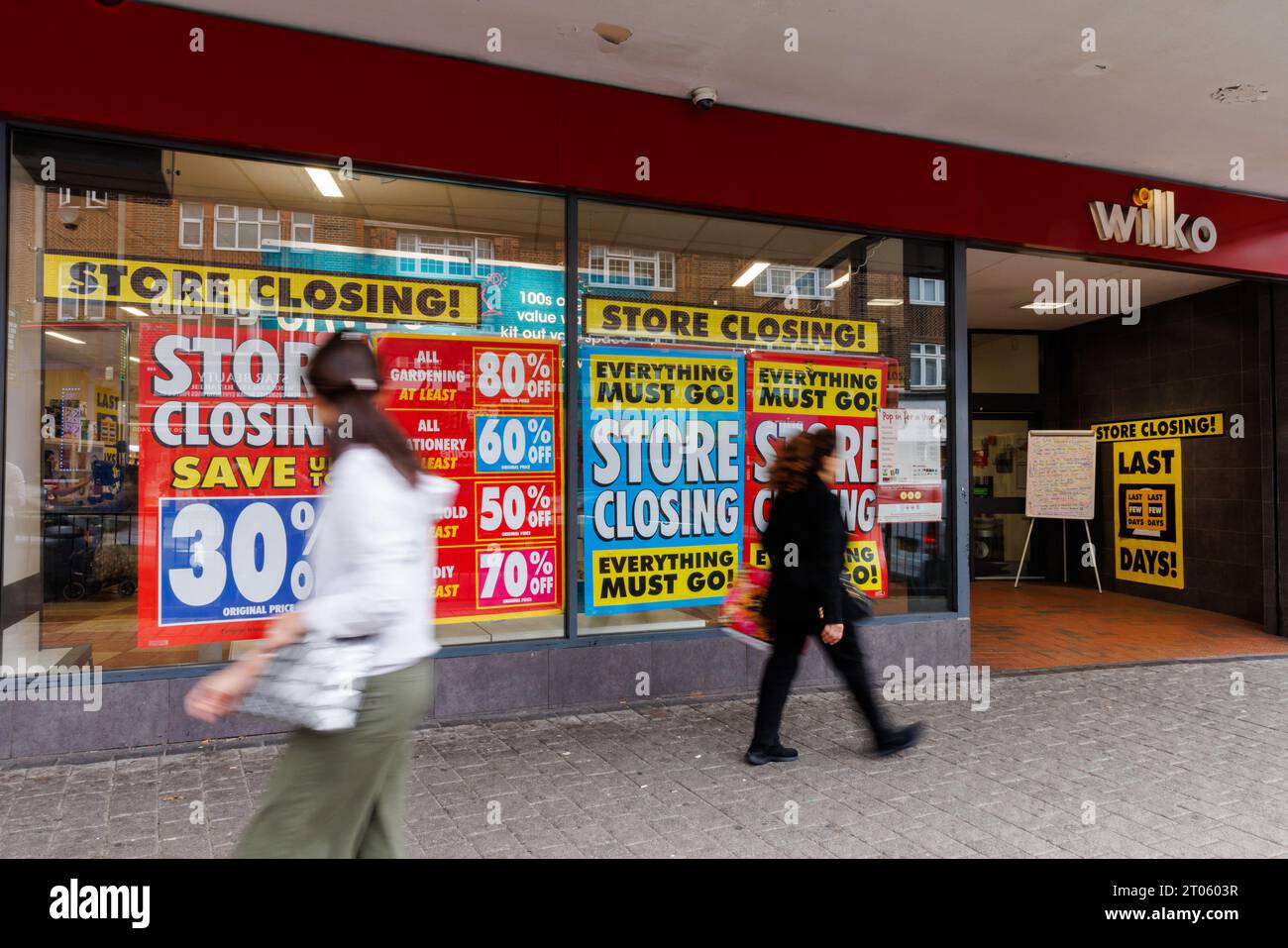 Wilko shelves hi-res stock photography and images - Alamy