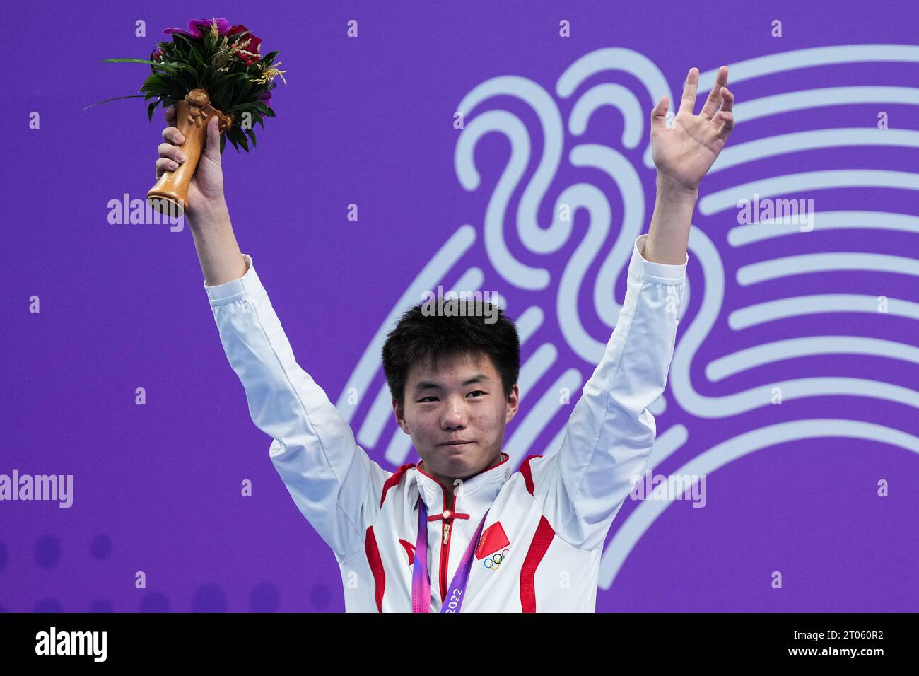 Hangzhou, China's Zhejiang Province. 4th Oct, 2023. Silver Medalist Bai ...