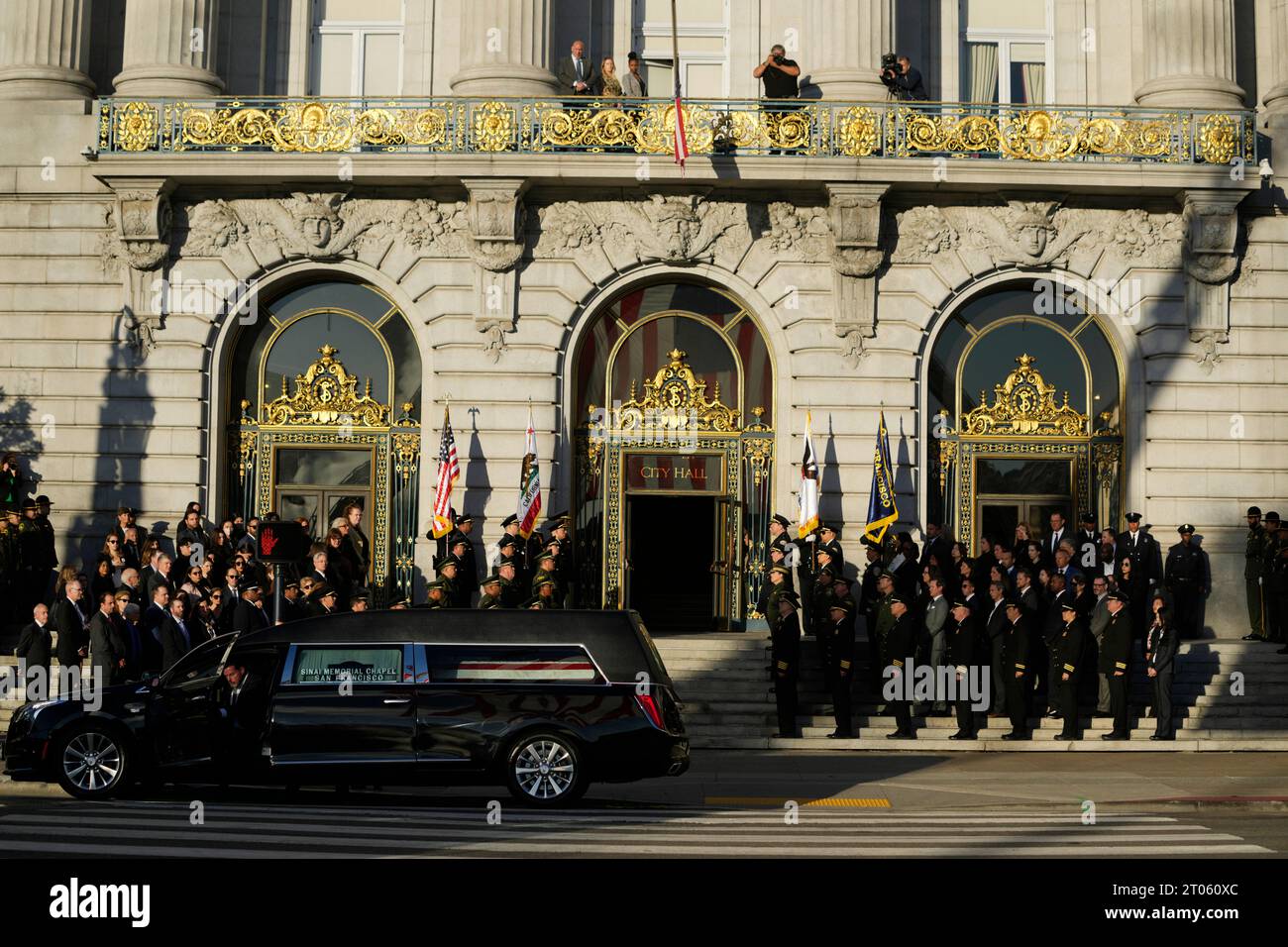 The body of U.S. Sen. Dianne Feinstein arrives at City Hall Wednesday ...