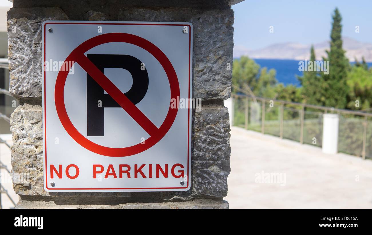 Greek parking sign hi-res stock photography and images - Alamy