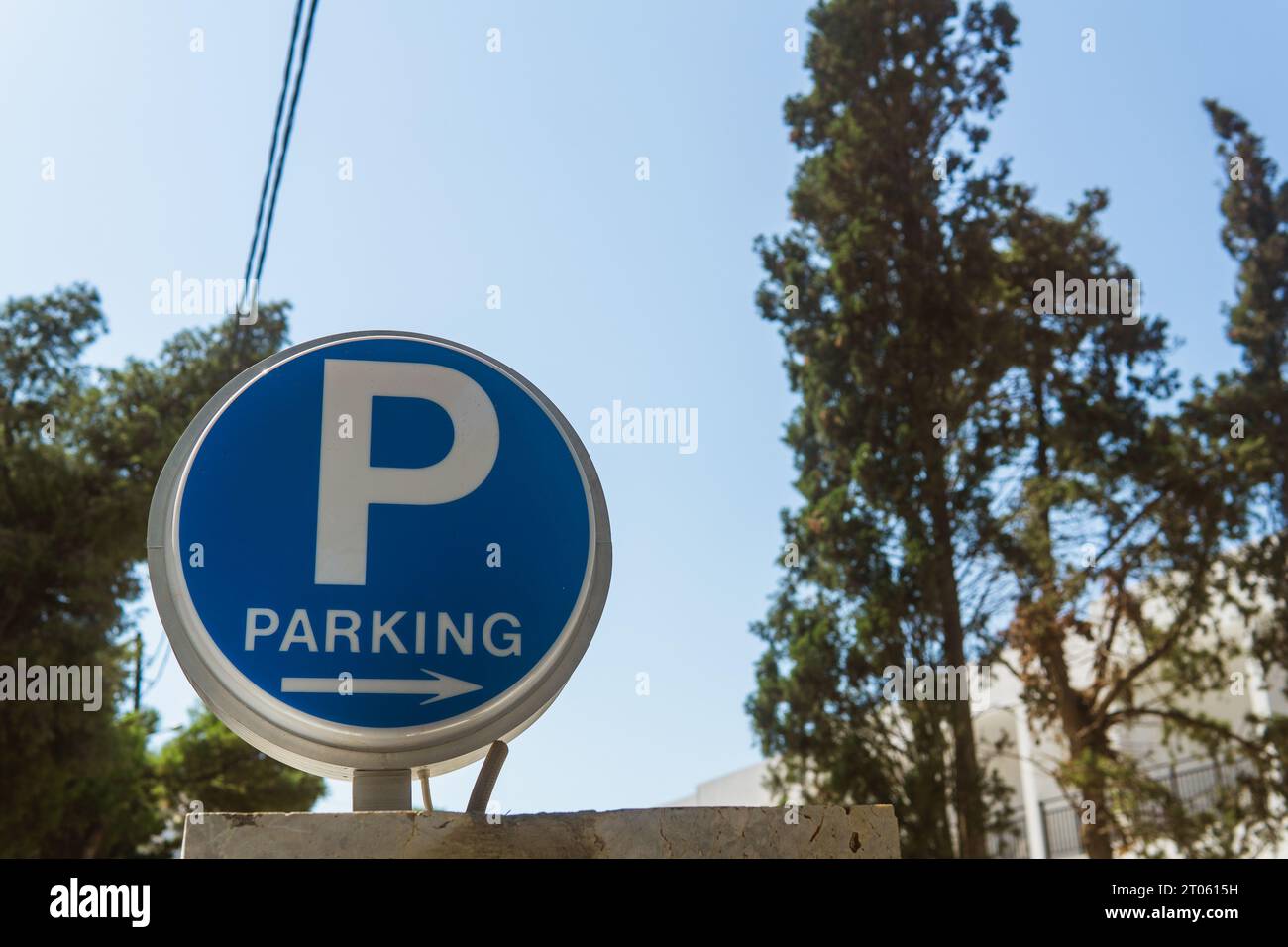 Parking indicator hi-res stock photography and images - Alamy
