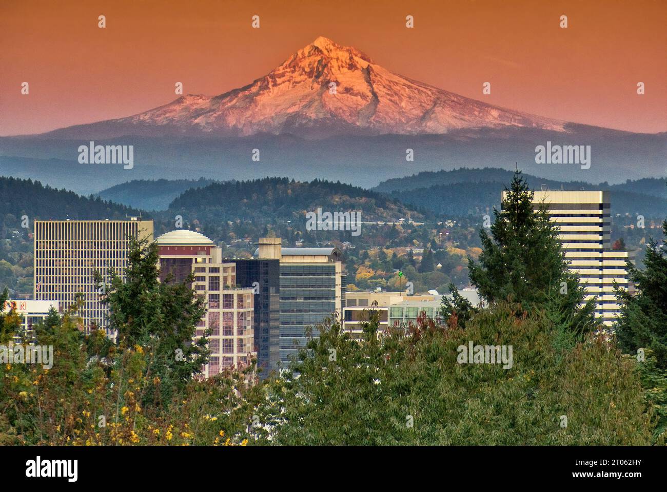 Mount St Helens seen from distance of 40 mi 64 km over downtown ...
