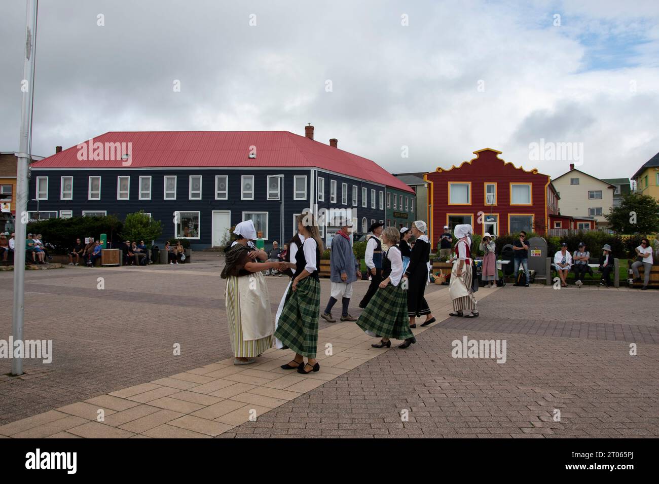 Dancing town hi-res stock photography and images - Alamy