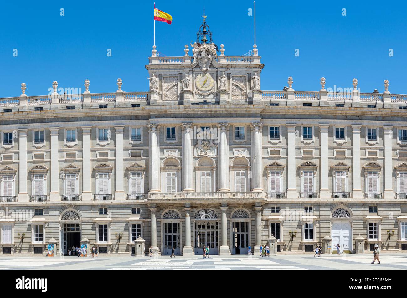 Residence of the spanish royal family hi-res stock photography and ...