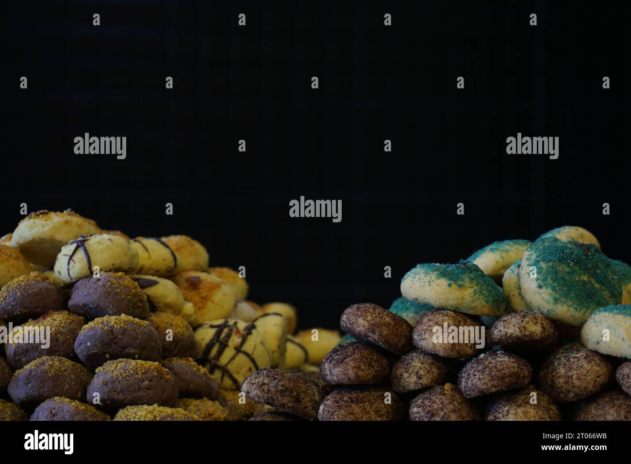 Cookies in the bakery window. Sweet little cookies. chocolate chip ...