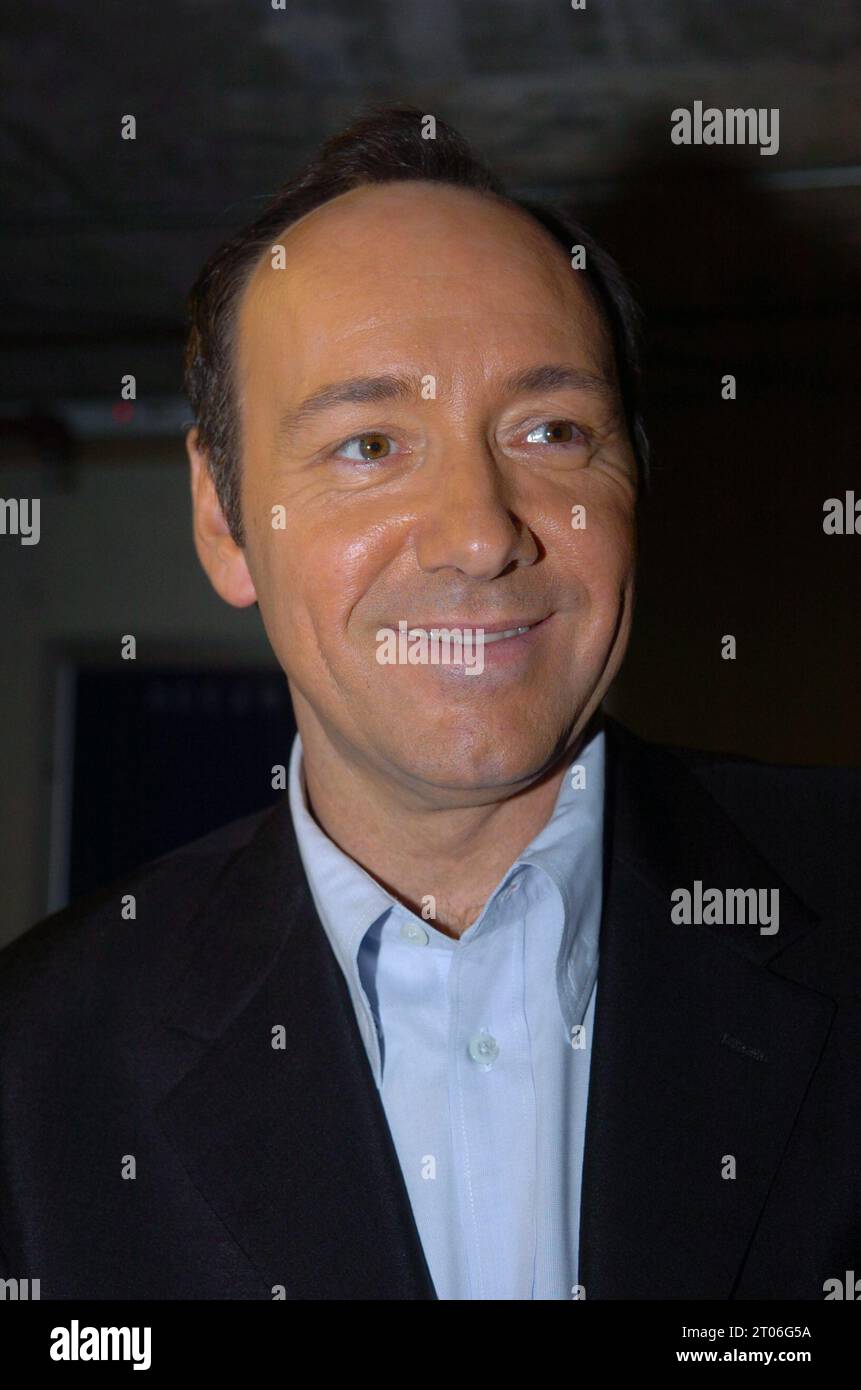 Beyond the sea movie 2004 hi-res stock photography and images - Alamy