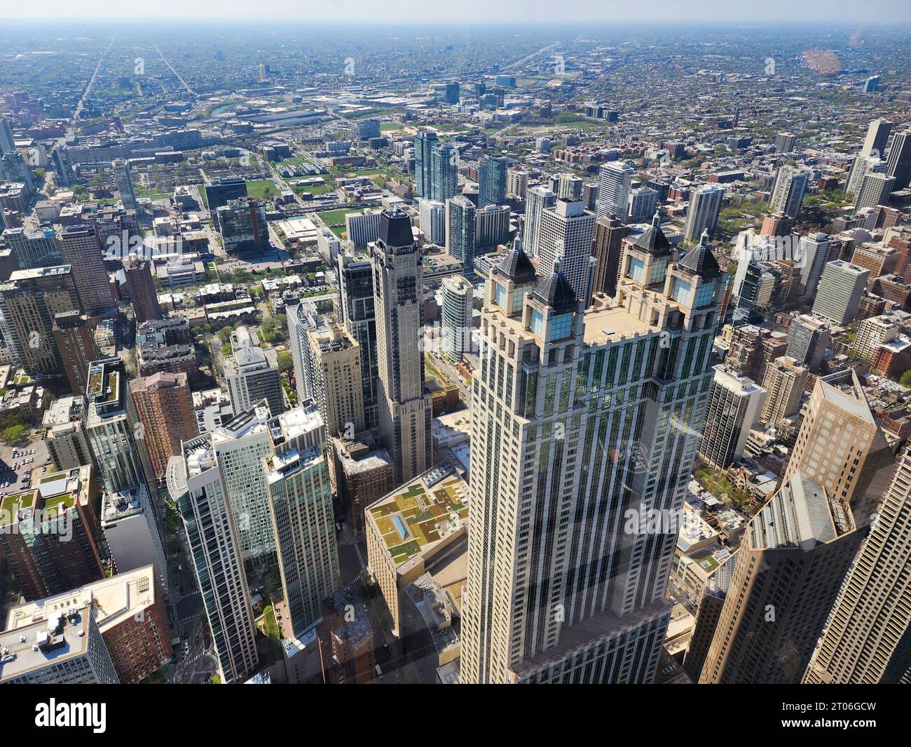 Chicago, USA - April 27, 2023: urban skyline of chicago metropolis city ...