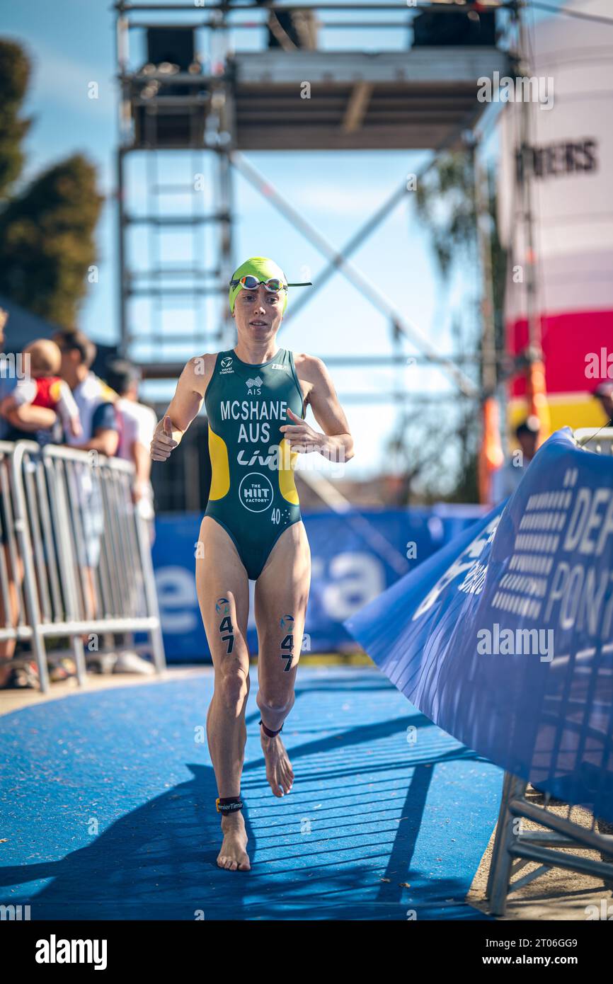 Charlotte McShane participating in Pontevedra in the 2023 World ...
