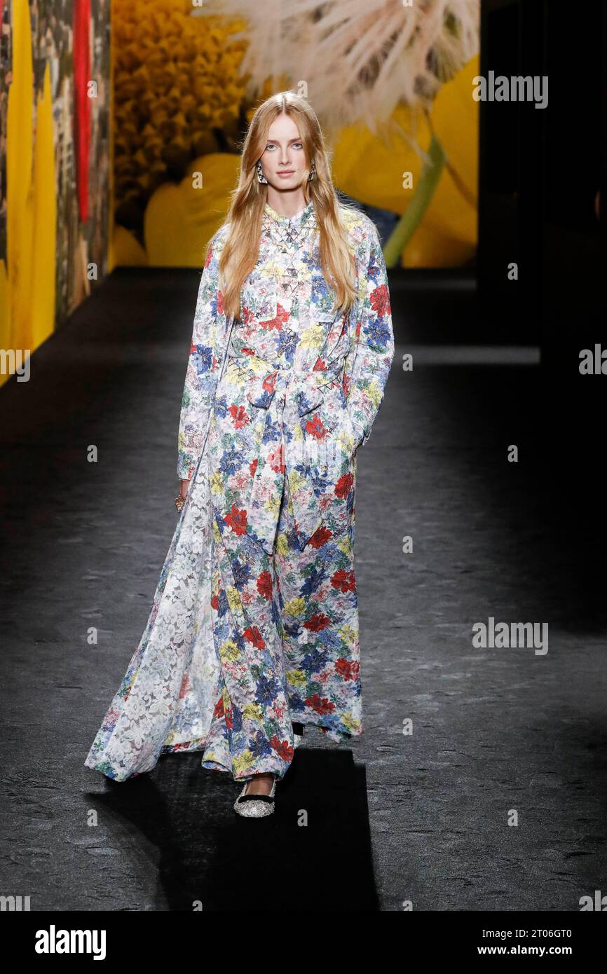 Paris, France. 03rd Oct, 2023. Model Rianne Van Rompaey walks on the ...