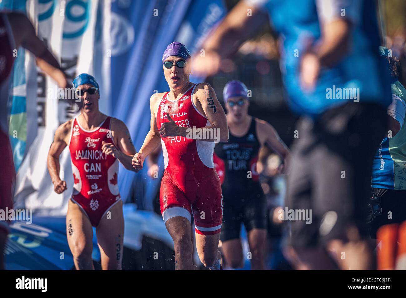 Lisa Perterer participating in Pontevedra in the 2023 World Triathlon ...