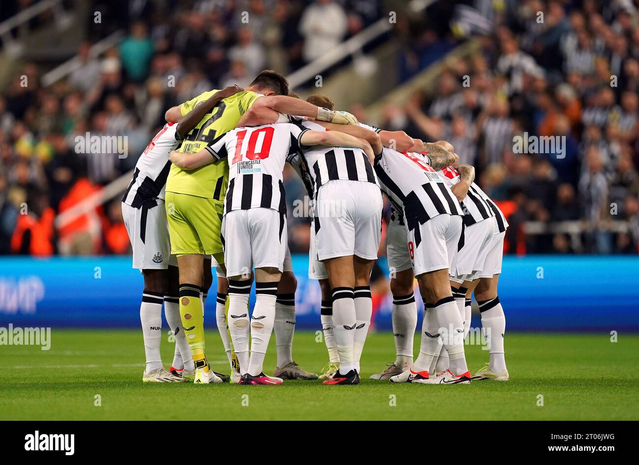 Newcastle United players have a team huddle during the UEFA Champions ...