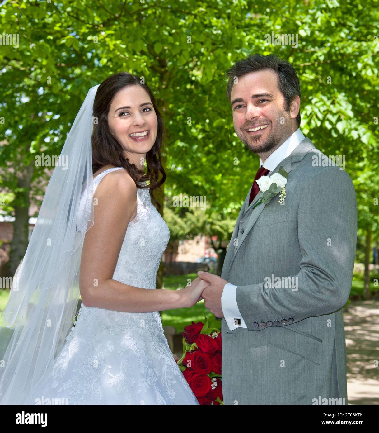 BRIDE GROOM CHURCH PATH MARRIED TRADITIONAL WHITE WEDDING HAPPY ...