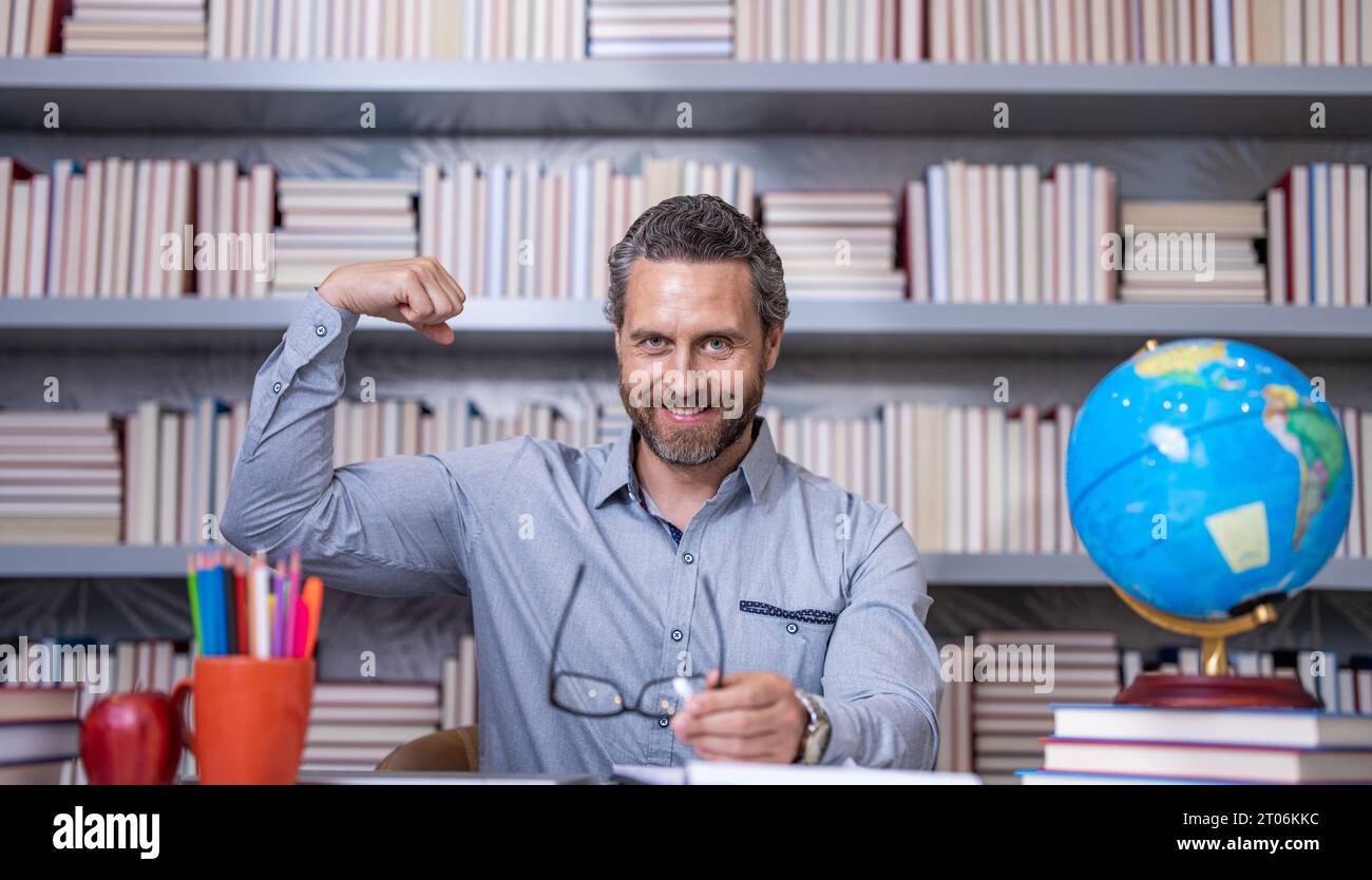 school education. knowledge is strength. . teachers role in school ...