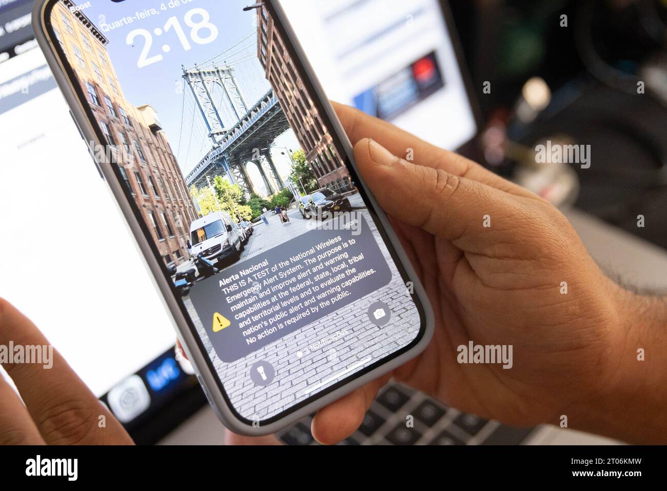 Radio celular hi-res stock photography and images - Alamy