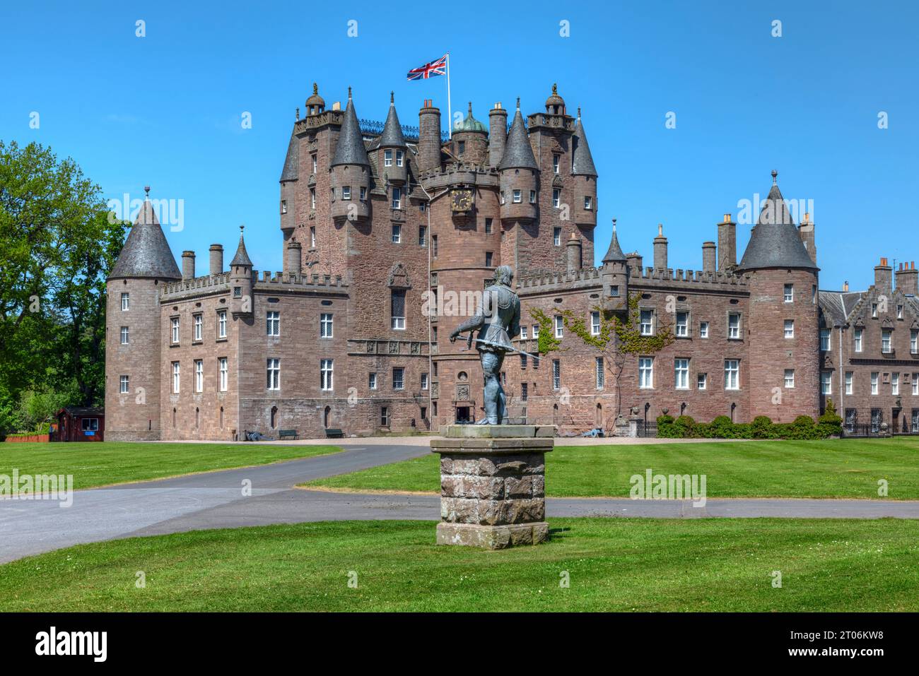 Glamis castle angus scotland hi-res stock photography and images - Alamy