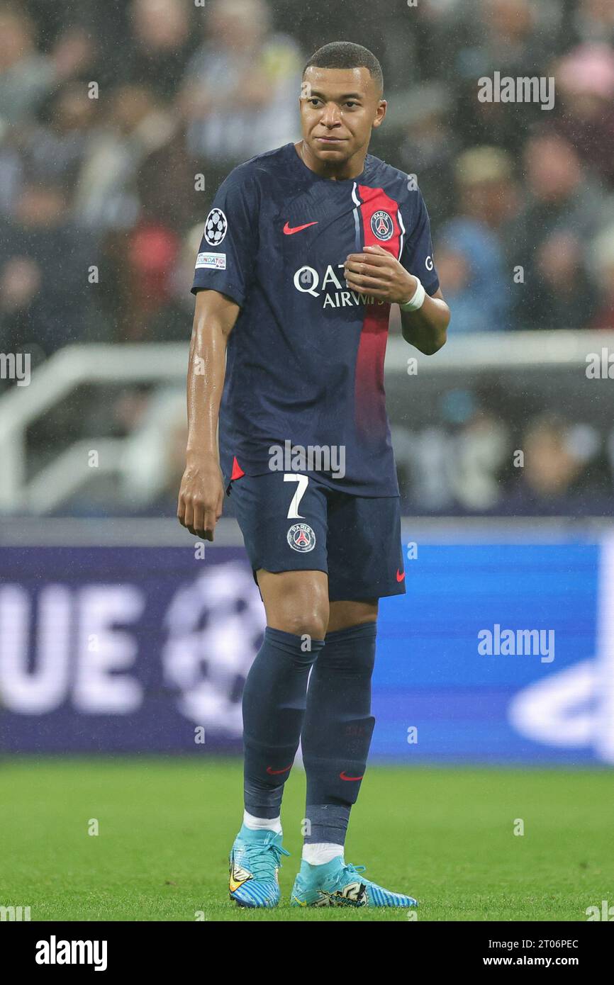 Kylian Mbappé #7 of Paris Saint-Germain during the UEFA Champions ...