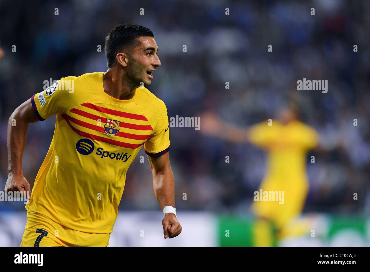 Harbor, Portugal. 04th Oct, 2023. Estadio do Dragao Ferran Torres of ...